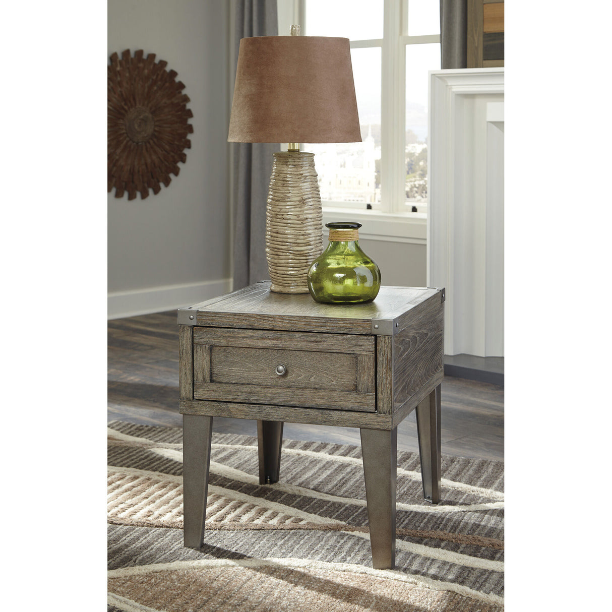 Chazney End Table – Slumberland