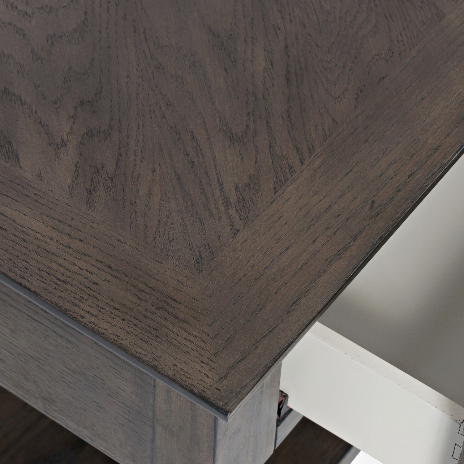 Carlton Coffee Table – Slumberland